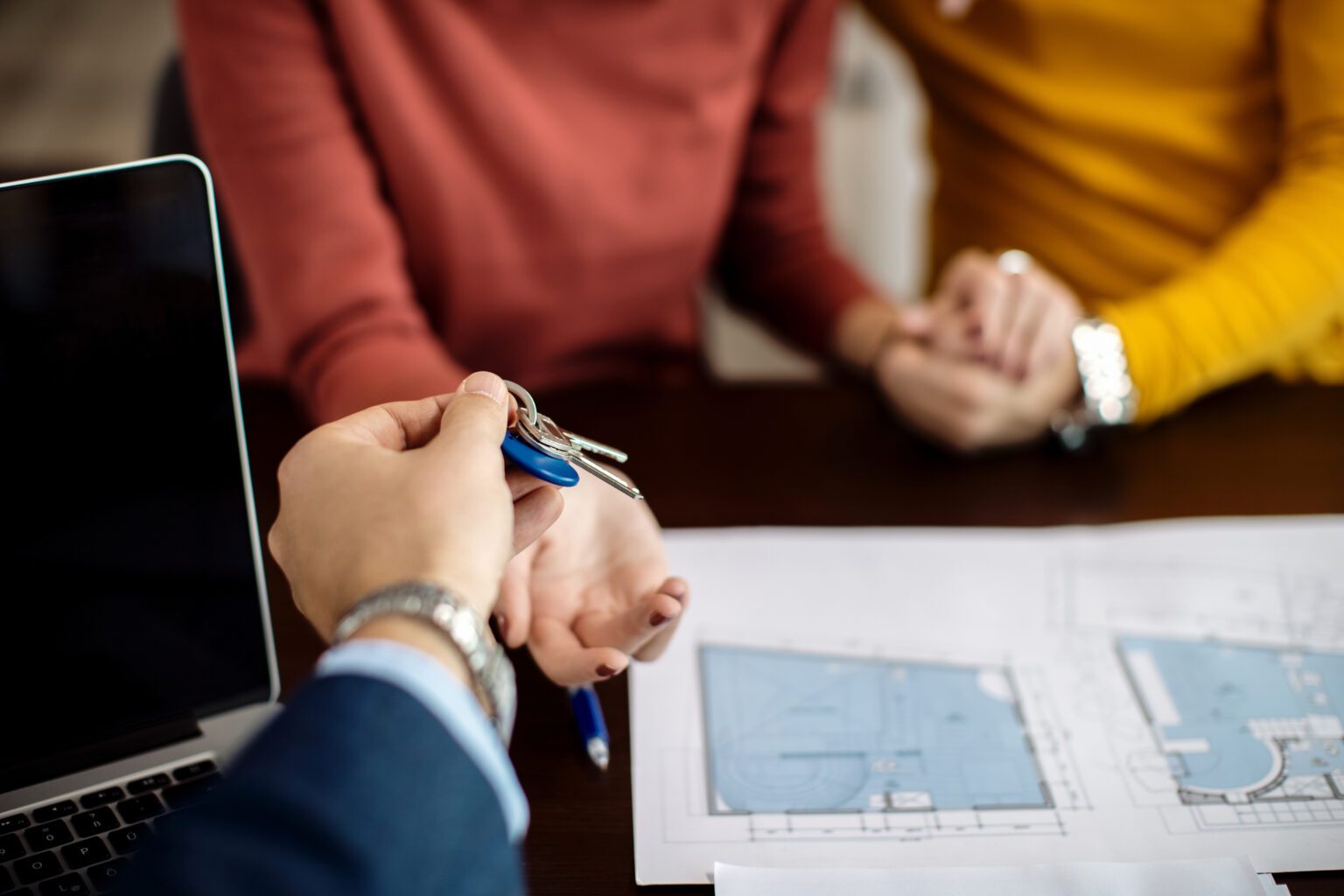Qual a diferença entre locador e locatário? - Silveira Imóveis ...
